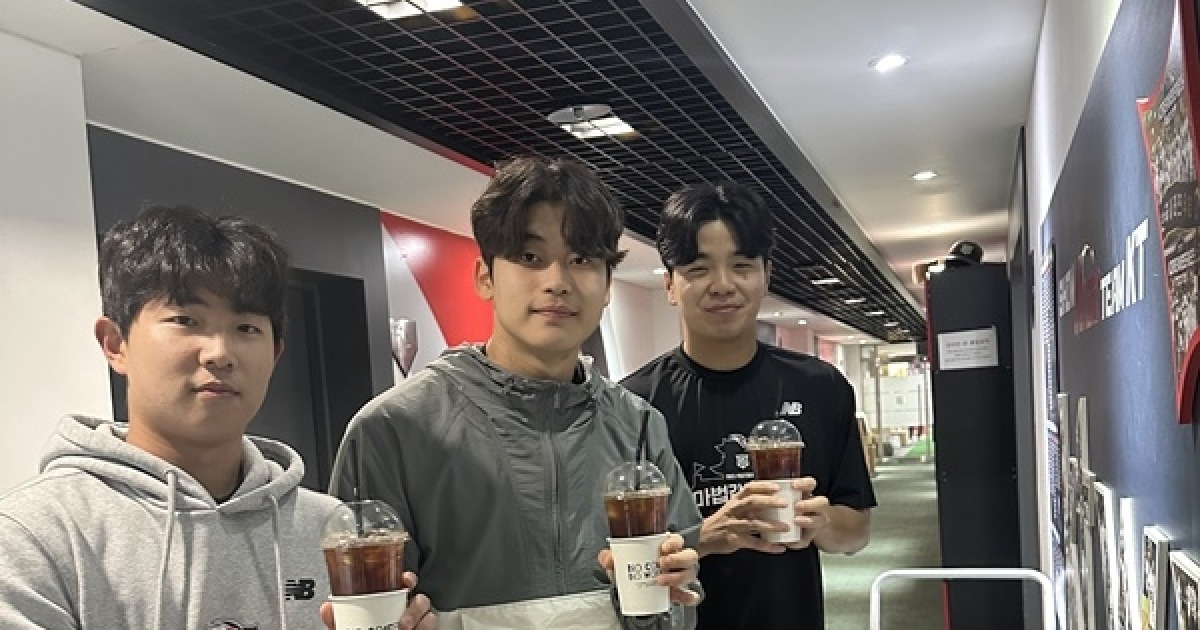 수원서 첫 KS, KT 선수단에 도착한 따뜻한 커피 한 잔…KT와 함께 하는 정지영 커피로스터즈서 보냈습니다 [KS3 현장]