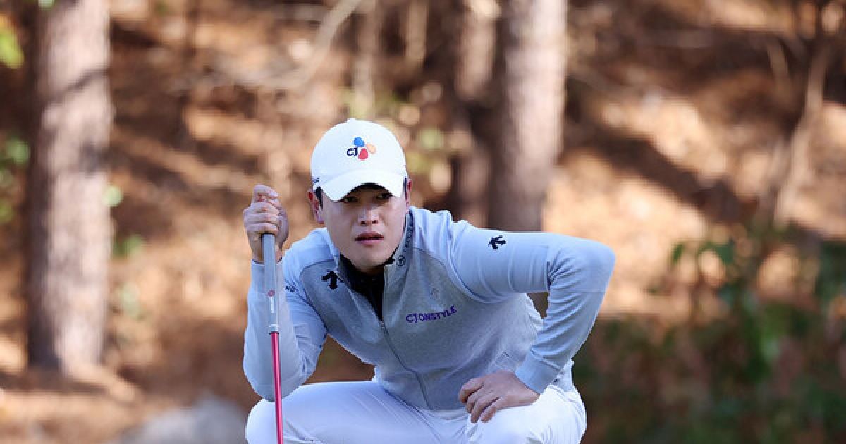 퍼트감 좋은 이재경, 시즌 2승에 성큼 [KPGA LG시그니처]