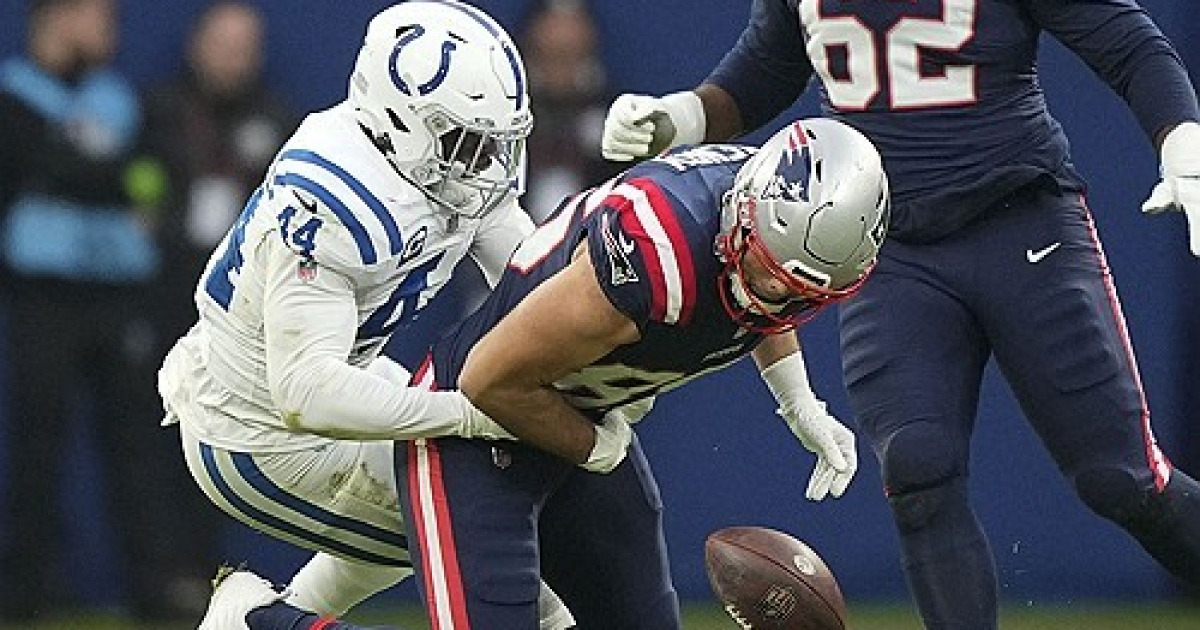 Colts Patriots Football