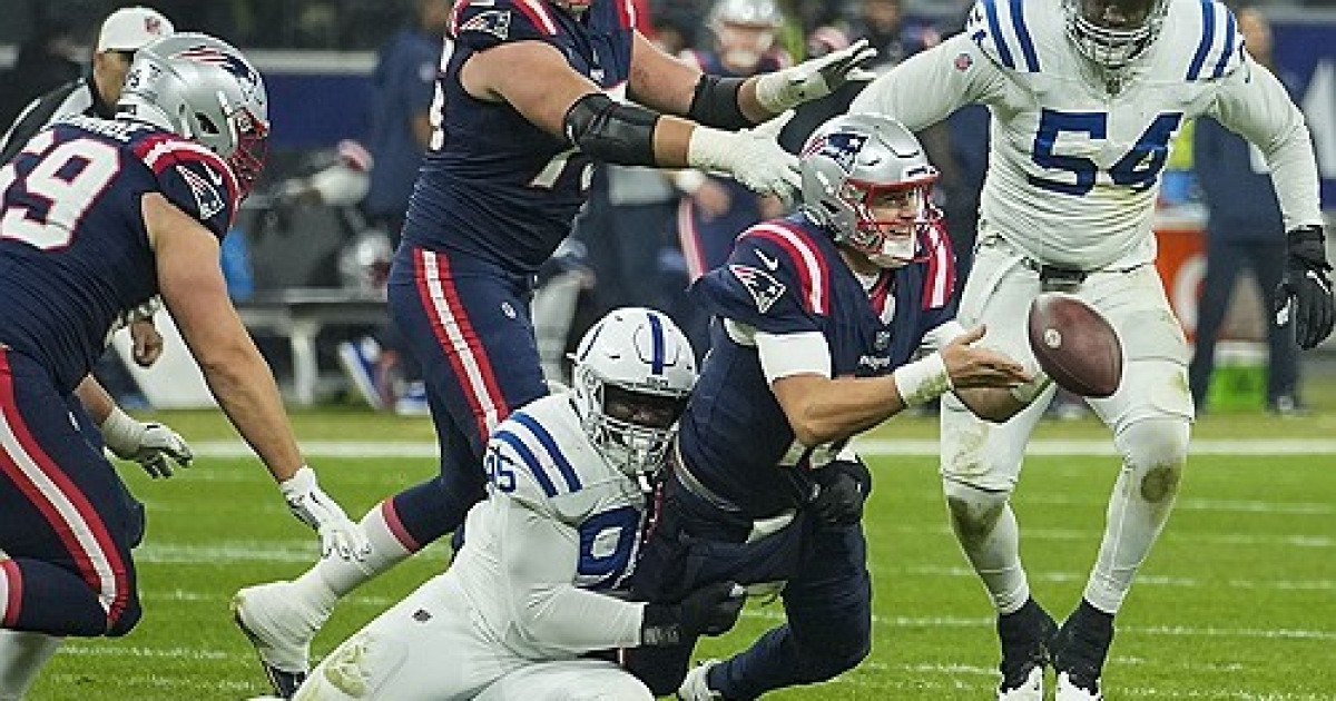 Colts Patriots Football