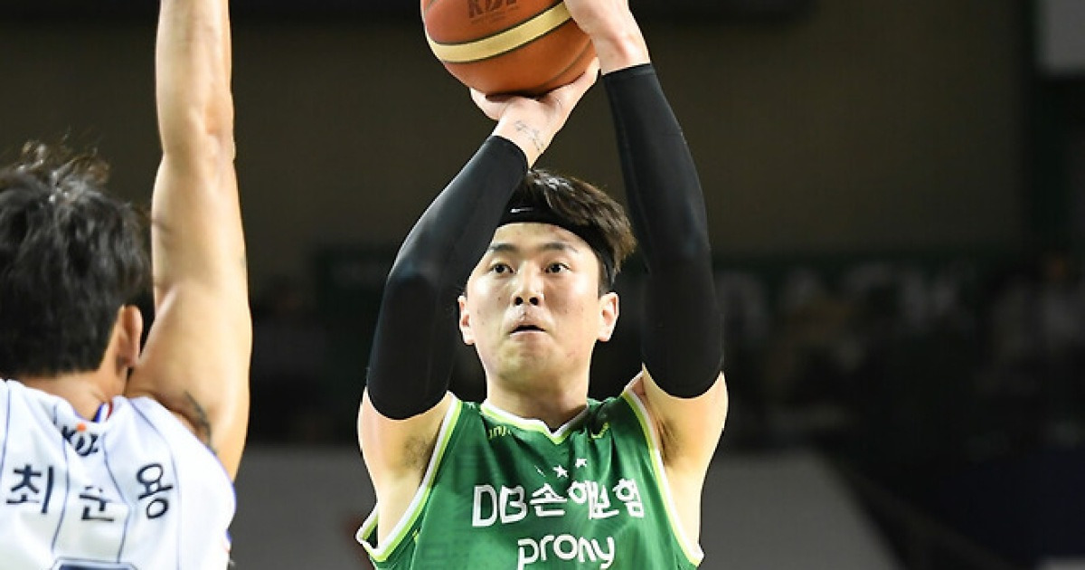 [BK 리뷰] '삼각편대 62점 합작' DB, KCC에 접전 끝 승리... 연승 '재시동'