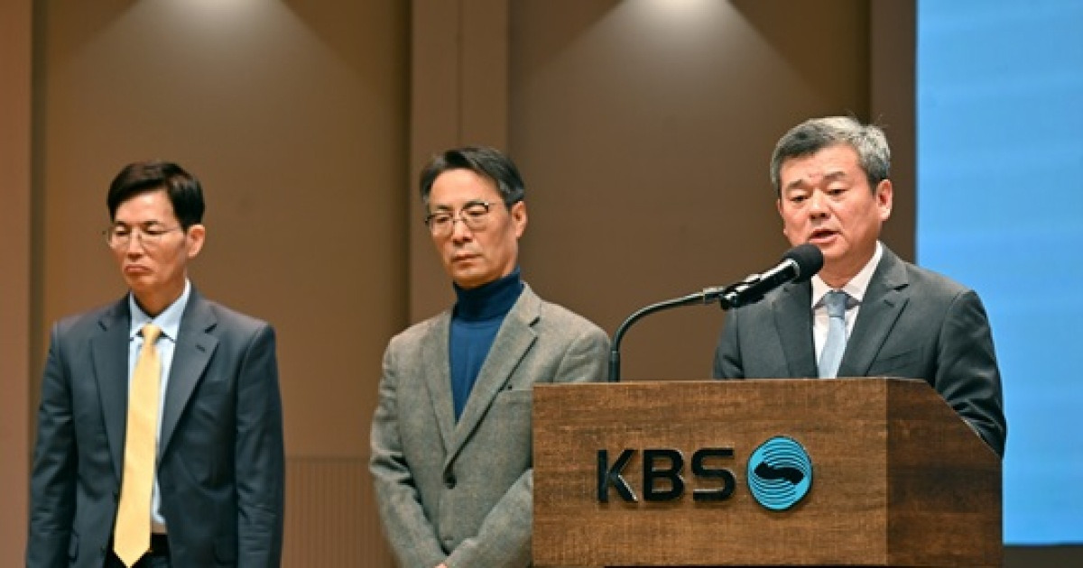 'KBS 앵커 교체' 시끌...사장은 "개입 NO"→보도본부장 "정중히 통보" (엑's 현장)[종합]