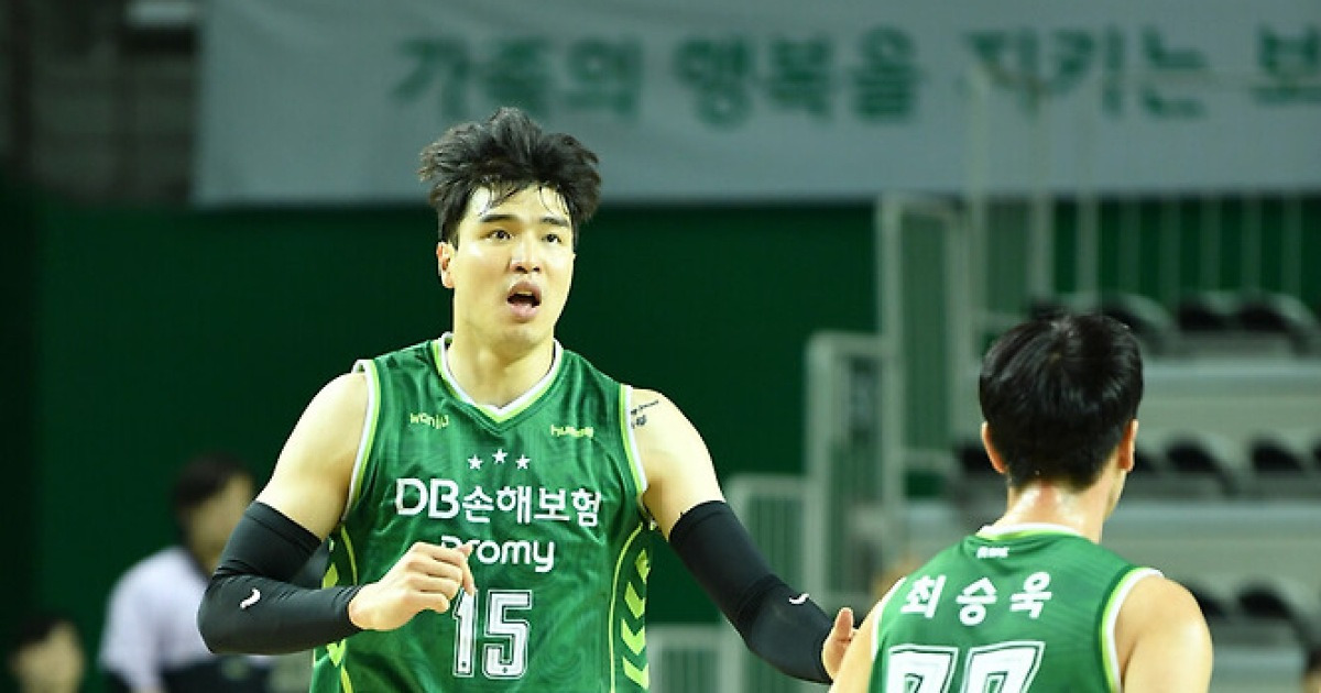 DB 김종규, 정규리그 5,200점 달성 … KBL 40번째 기록