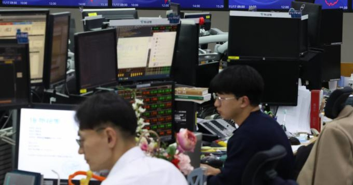 “코스피, 최대 2560선 예상…FOMC 회의록 공개 주목”