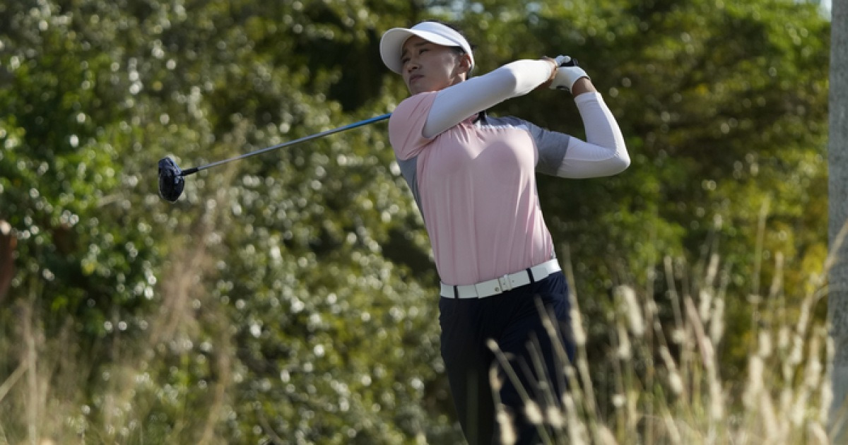 양희영 LPGA 투어 챔피언십 3R 공동선두 통산 5승 기회 “암벽등반하다 당한 팔꿈치 부상 잘 회복했다”