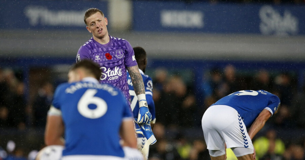 [SPO ISSUE]'승점 10점 삭감' 에버턴발 엑소더스 현실화…토트넘-아스널 등 픽포드-오나나 눈독