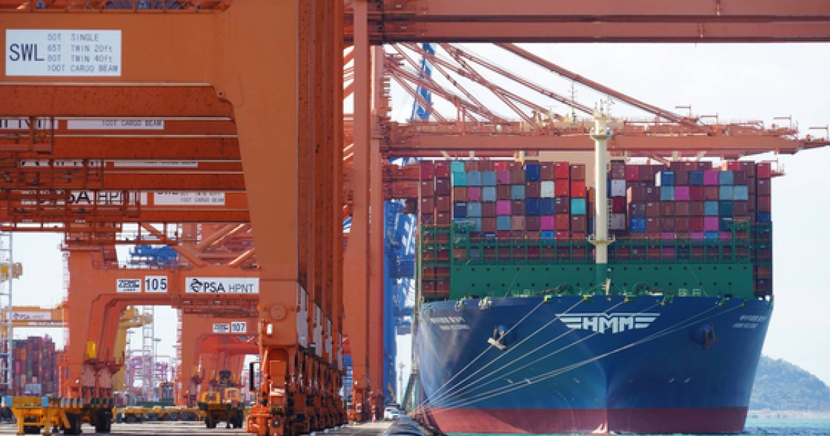 Up to $5.4 billion bidding for HMM to begin Thursday