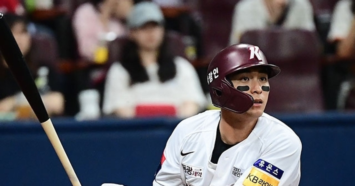 이정후 빅리그 진출 본격화…KBO, MLB 사무국에 포스팅 요청