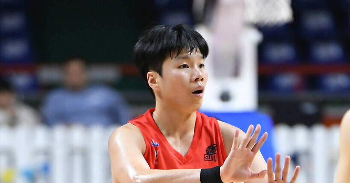 [JB포토] BNK썸 진안 '파울이에요'