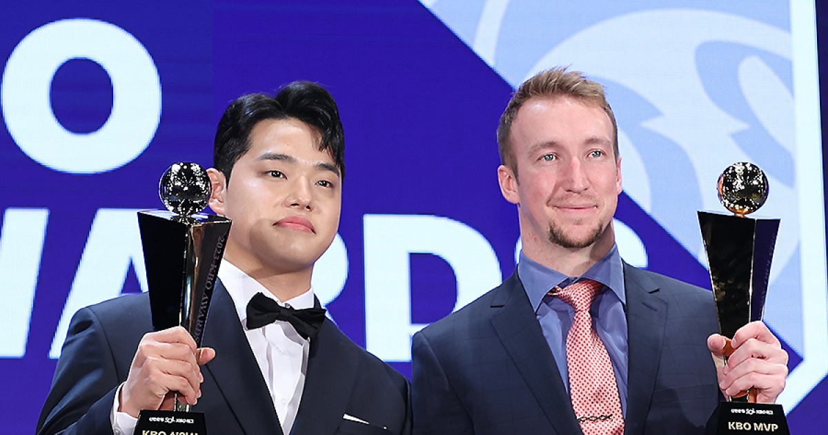 KBO 20승 MVP, 160km 괴물 후계자로 점찍었다…그가 귓속말로 남긴 메시지