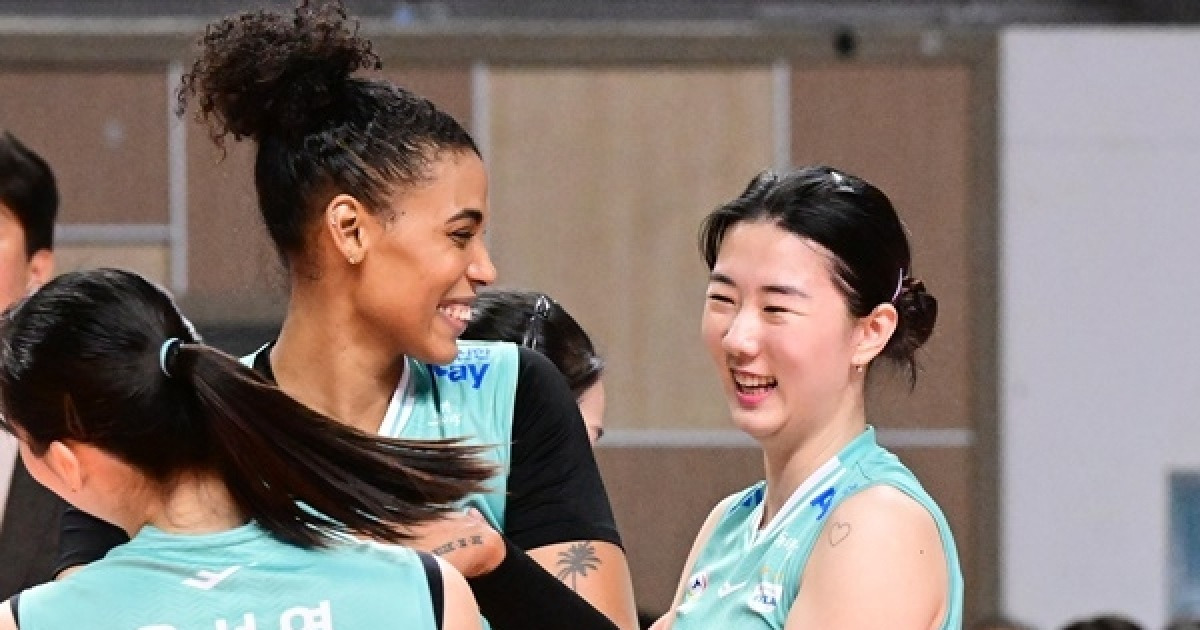 ‘63점’ 실바+강소휘+유서연 삼각편대 폭발→‘인생경기’ 최정민 눈물…GS칼텍스, IBK 꺾고 승점 20점 돌파 ‘2위 현건 추격’ [MK장충]