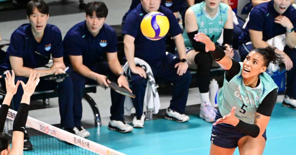 초반 부진 이겨낸 실바 ‘35점’ 폭격…GS칼텍스, IBK기업은행 3-1 제압