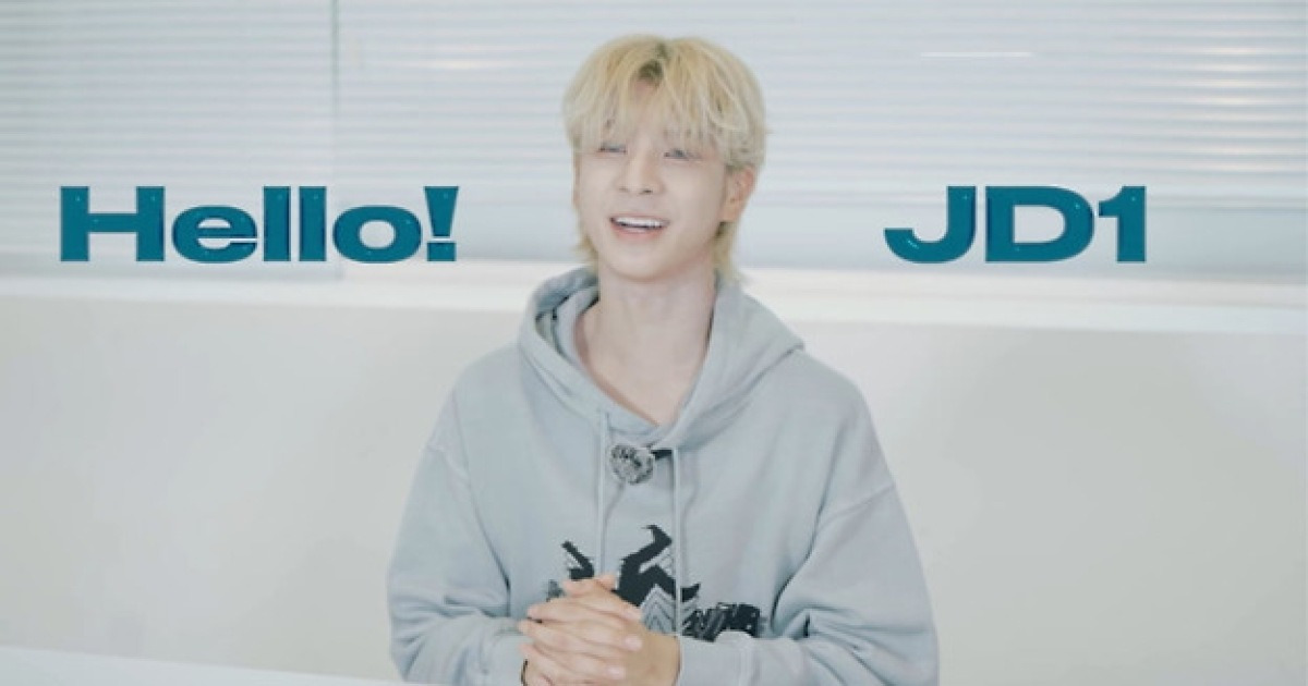 'AI 아이돌' JD1, '폴라로이드 꾸미기' 유튜브 콘텐츠 공개