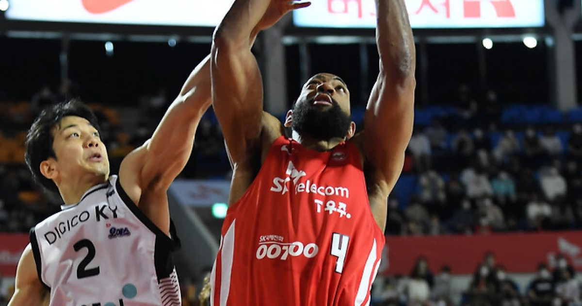 SK 리온 윌리엄스, LG전에서 4,100리바운드 고지 밟아 … KBL 5번째 기록