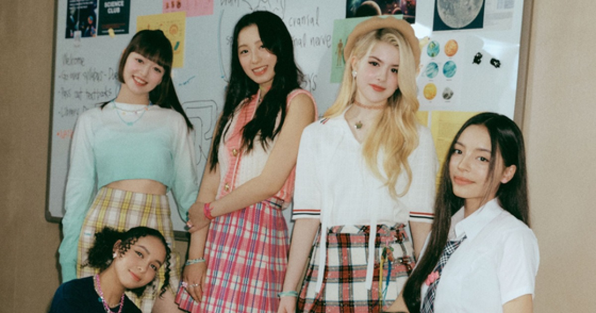 VCHA, new girl group from JYP Entertainment, to debut in January