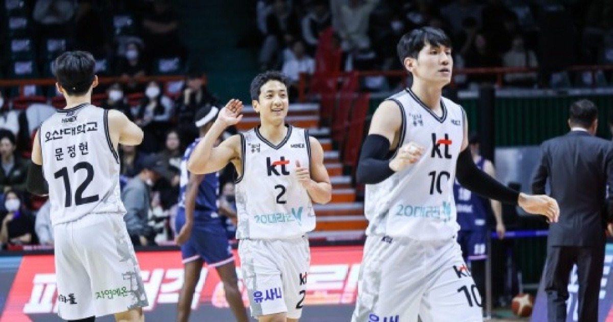 동생 허훈, 프로농구 형제 대결 승리...kt, KCC 꺾고 4연승
