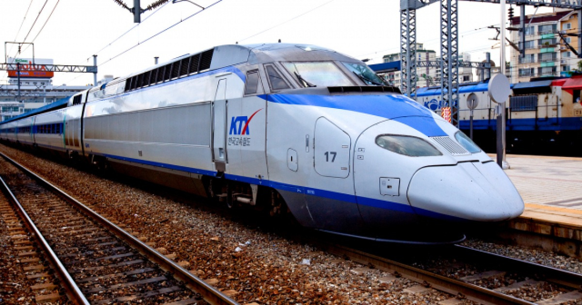 부산행 KTX, 대전역 주변서 고장으로 정지···“다른 열차 운행에 지장은 없어”