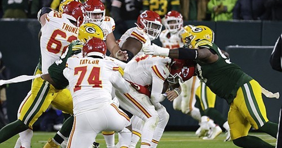 Chiefs Packers Football