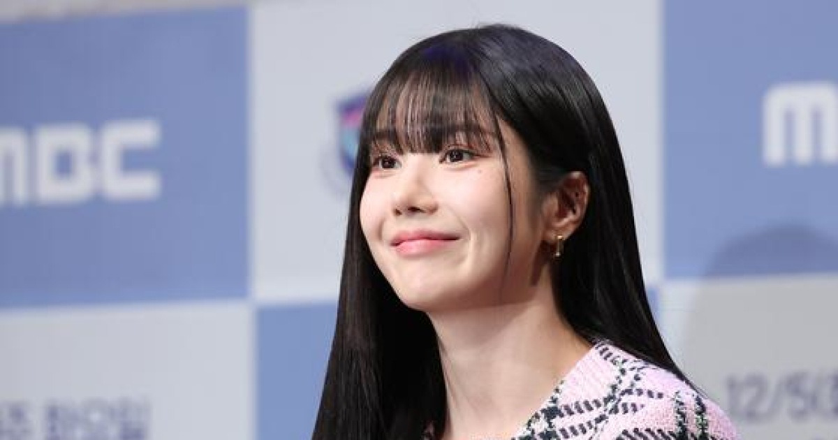 '지상파 MC 데뷔' 권은비 "솔직함으로 즐거움 선사"