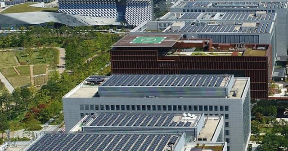 [ESG클린리더스]그룹 전체가 '넷제로' 뛴다...LG "2050년 재생에너지 100% 전환"