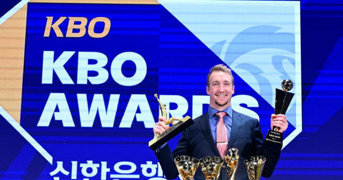 초라한 성적표 낸 4년전 KBO 20승 MVP…200억에 CWS행 페디는 다를까