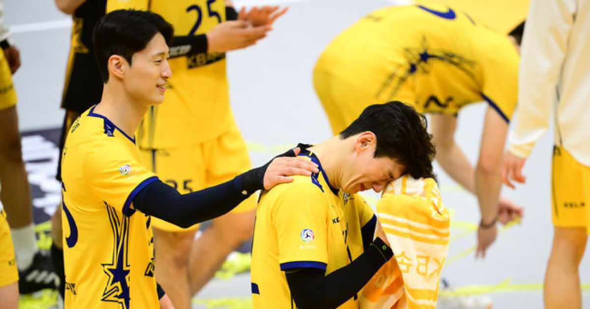 ‘37세 베테랑의 눈물’ KB손해보험 50일 만에 감격 승리, 12연패 끊었다…IBK기업은행 4위 도약 (종합)