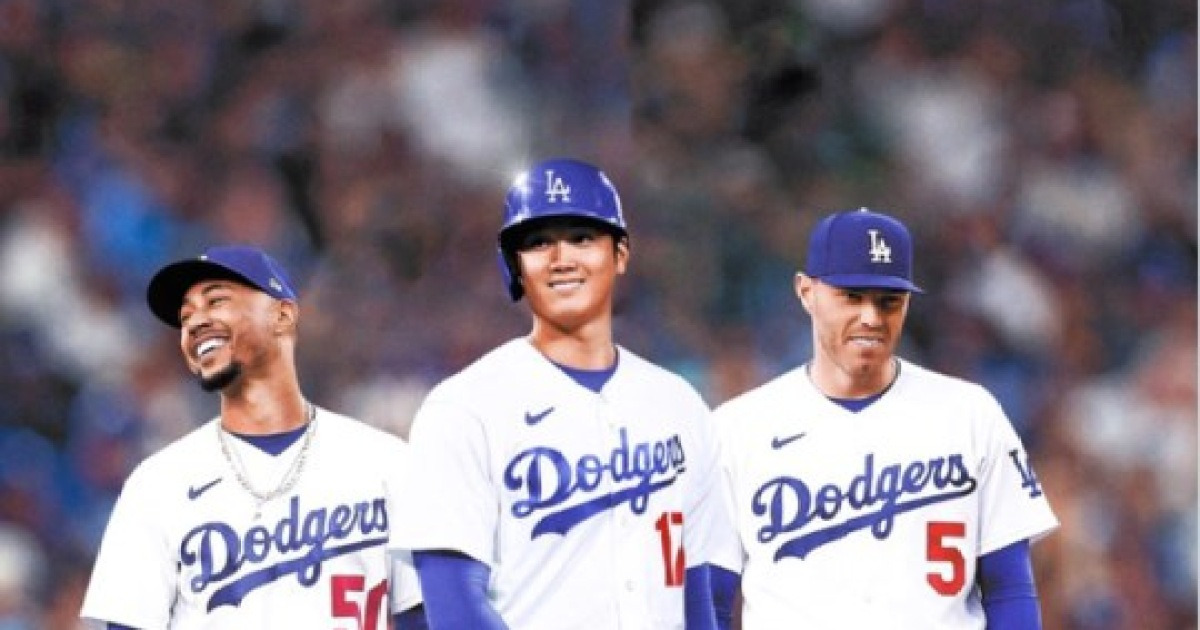 오타니, 다저스행에 열도 들썩… 日 매체 "월드시리즈 우승 기대"