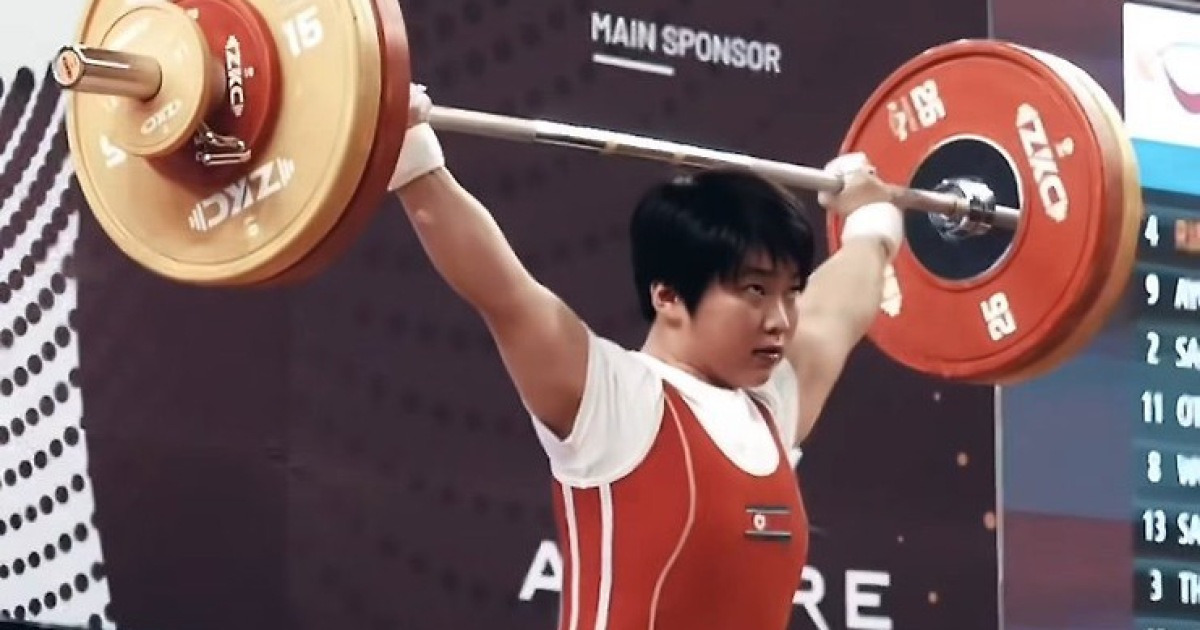 북한 역도 리숙, 여자 64kg 용상 세계신