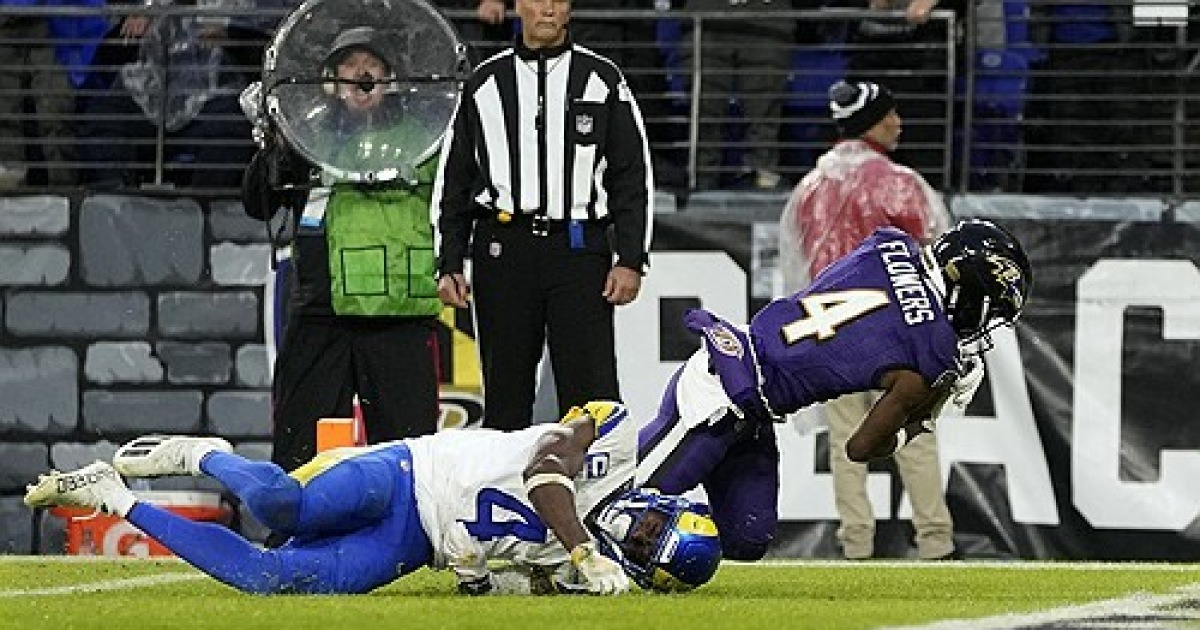 Rams Ravens Football