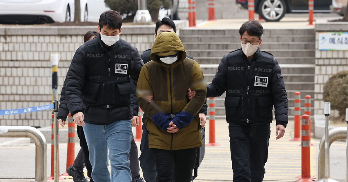 ‘아내 살해 변호사 119보다 前 국회의원 부친에 먼저 전화
