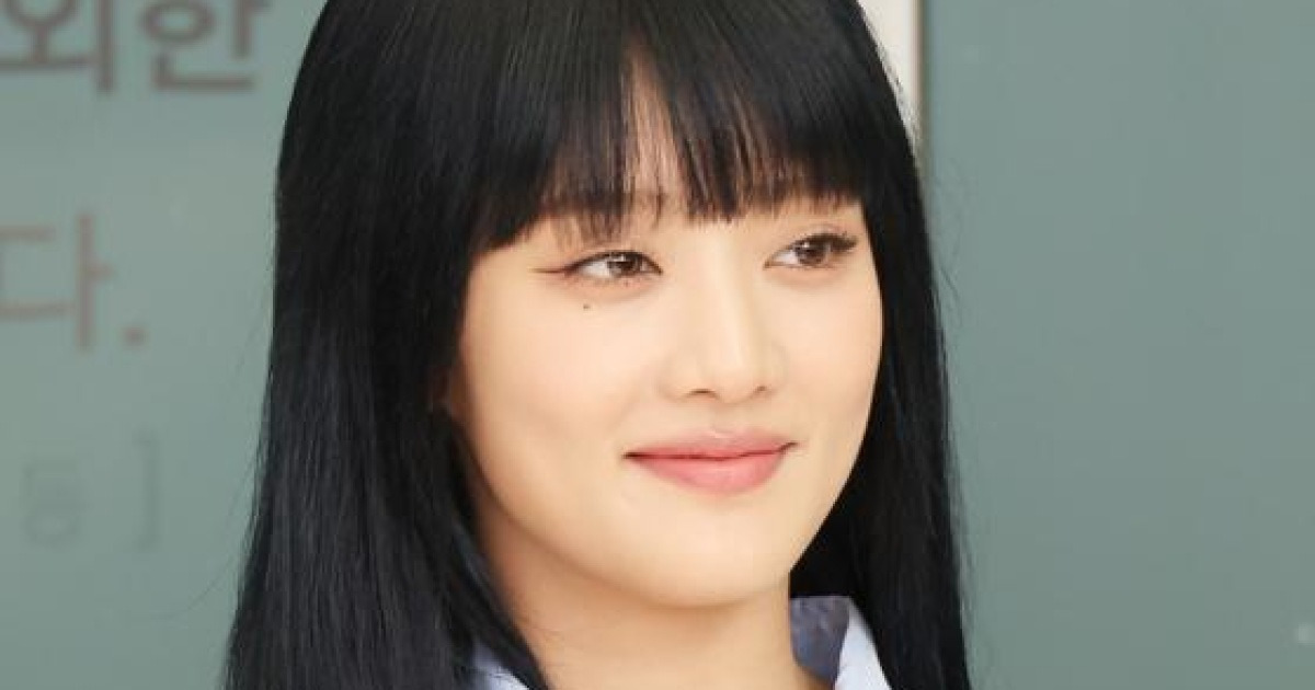 (여자)아이들 민니, 美 징글볼 공연 도중 퇴장… "컨디션 난조"