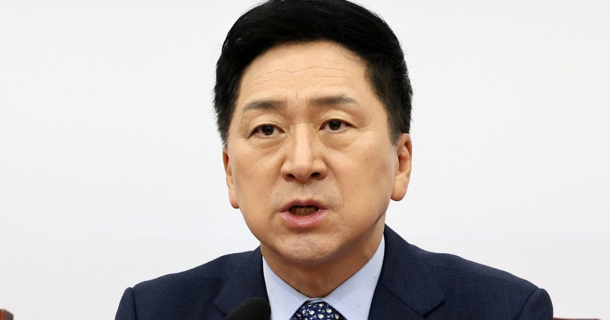 김기현 당대표직 사퇴…“尹정부 성공·총선 승리 절박”