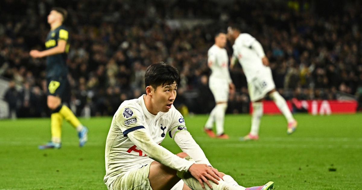 '맨유-뉴캐슬 도움이 안 되네' 토트넘, 5위 수성→UCL 진출 어려워졌다..."유일한 방법이 TOP4뿐일 수도"