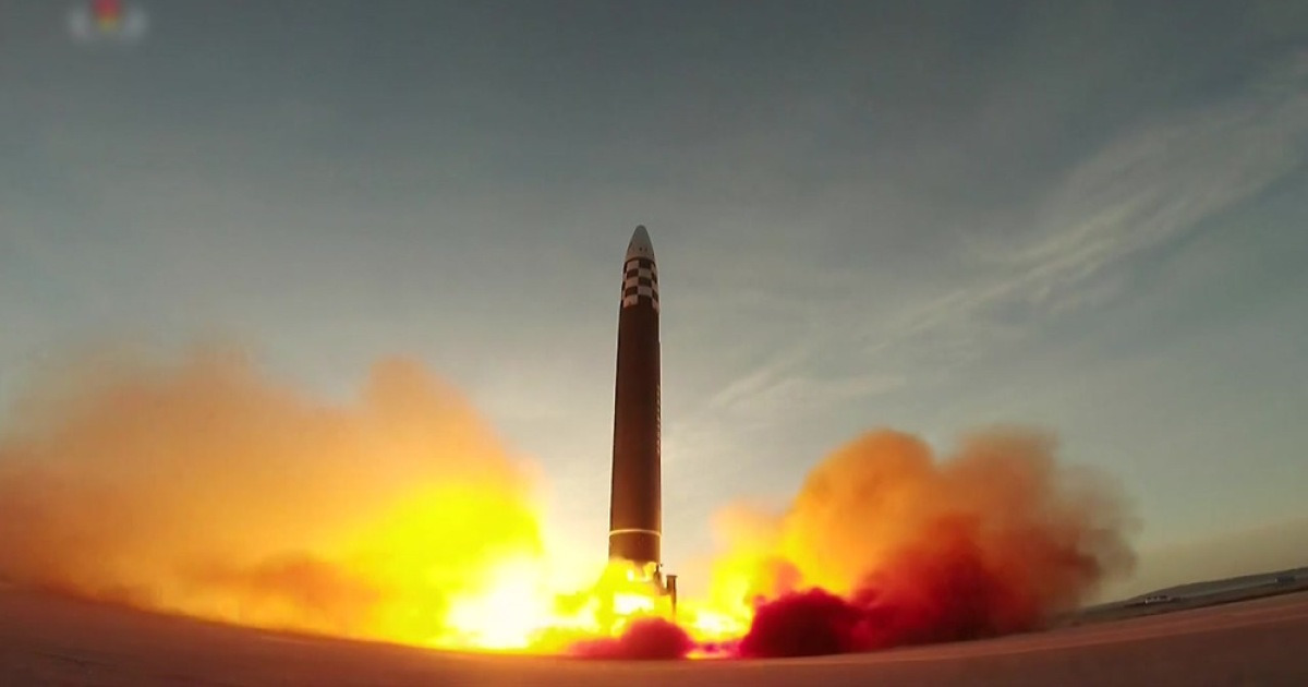 北 ICBM 발사 임박 징후...신형 고체연료 발사체 가능성