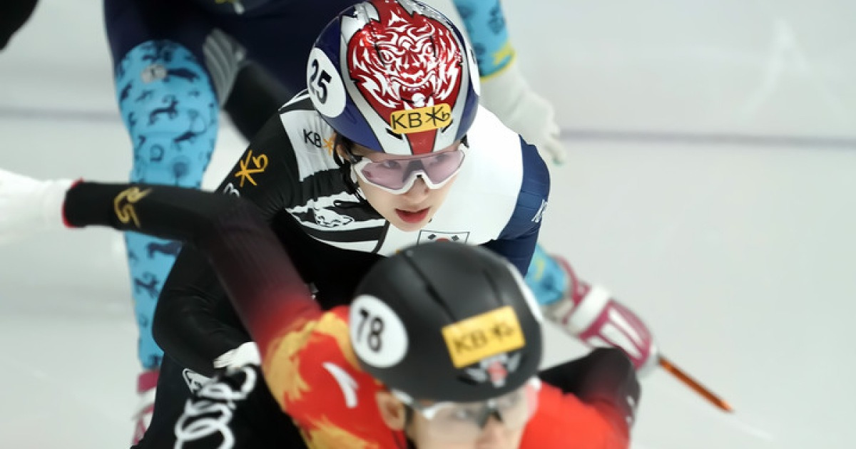 '이소연, 잘 싸웠다' 여자 500m 결선 불발... KB금융 컵 ISU 쇼트트랙 월드컵 여자 500m 준결선 결과