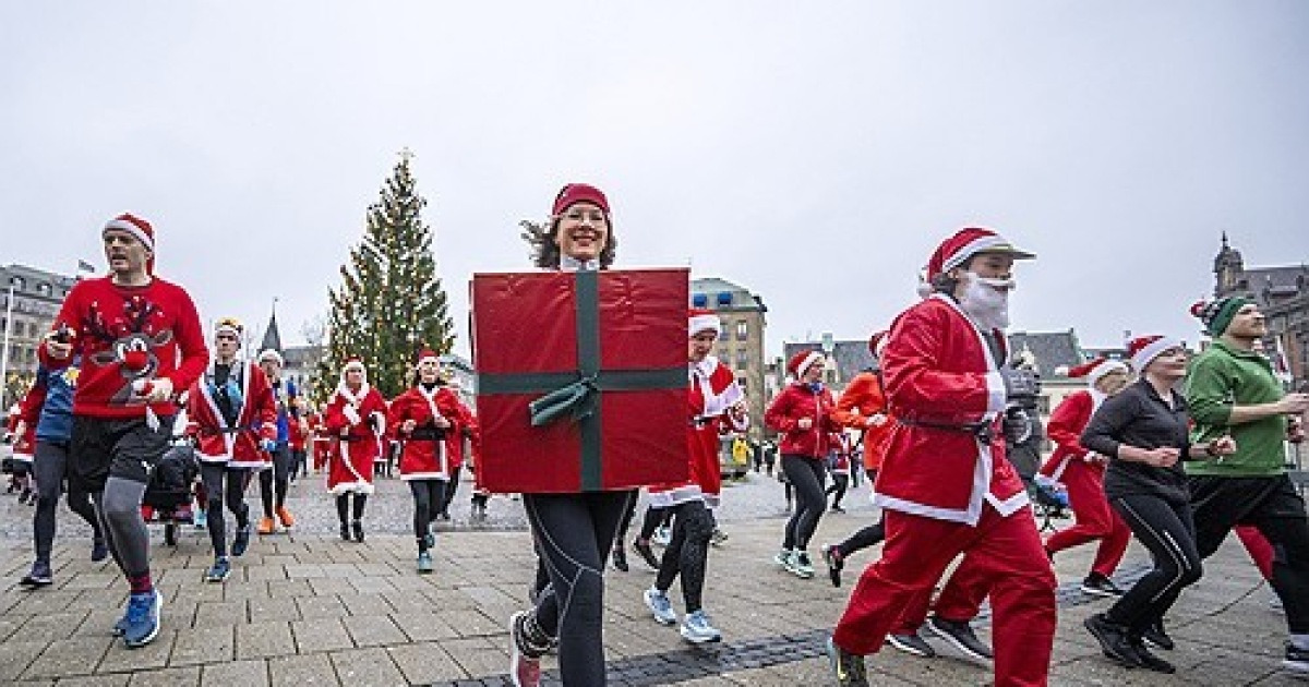 SWEDEN SANTA RUN