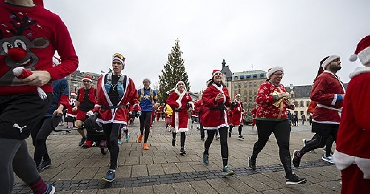 SWEDEN SANTA RUN