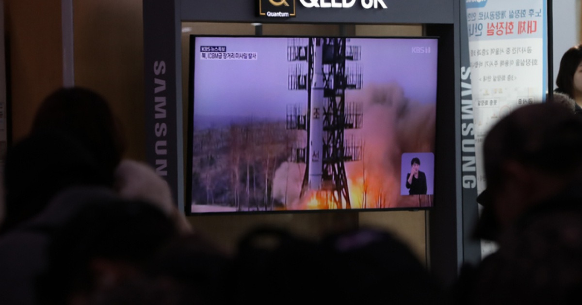 정부, 북 고체 ICBM 발사에 NSC 개최·대북 경고성명 발표