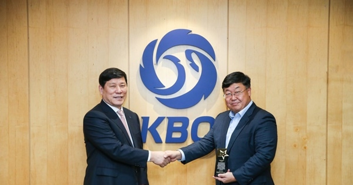 KBO, 동아오츠카와 KBO리그 공식 음료 ‘포카리스웨트’ 스폰서십 계약 체결…2000년부터 인연