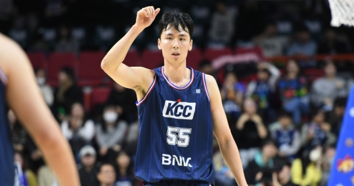 ‘12월 5승1패’ KCC, 비결은 ‘돌아온 MVP’ 송교창…에이스 수비에 속공, 슬램 덩크까지