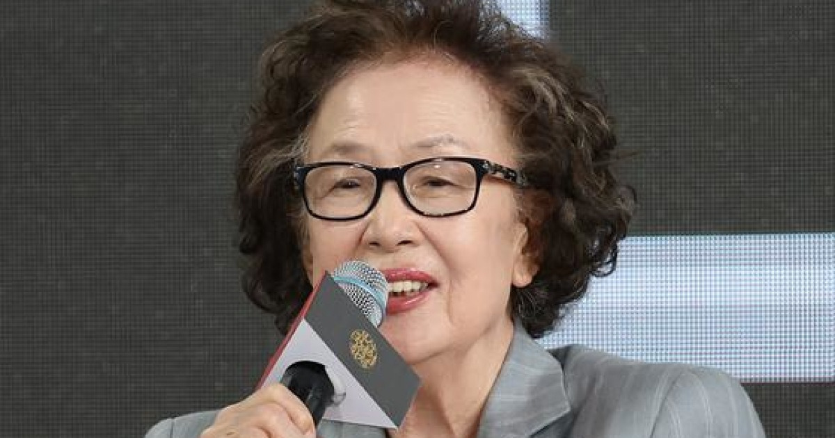 나문희 오늘(19일) 남편상…슬픔 속 빈소 지켜