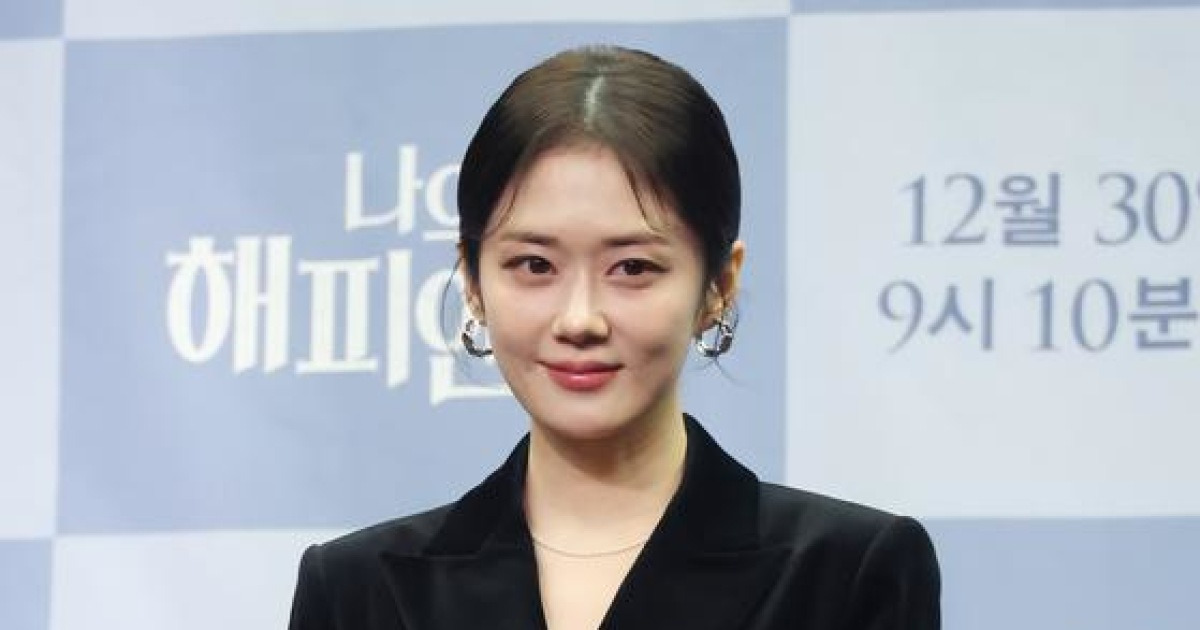 '결혼 2년차' 장나라 "남편과 자주 못 보지만 보면 몹시 화목"