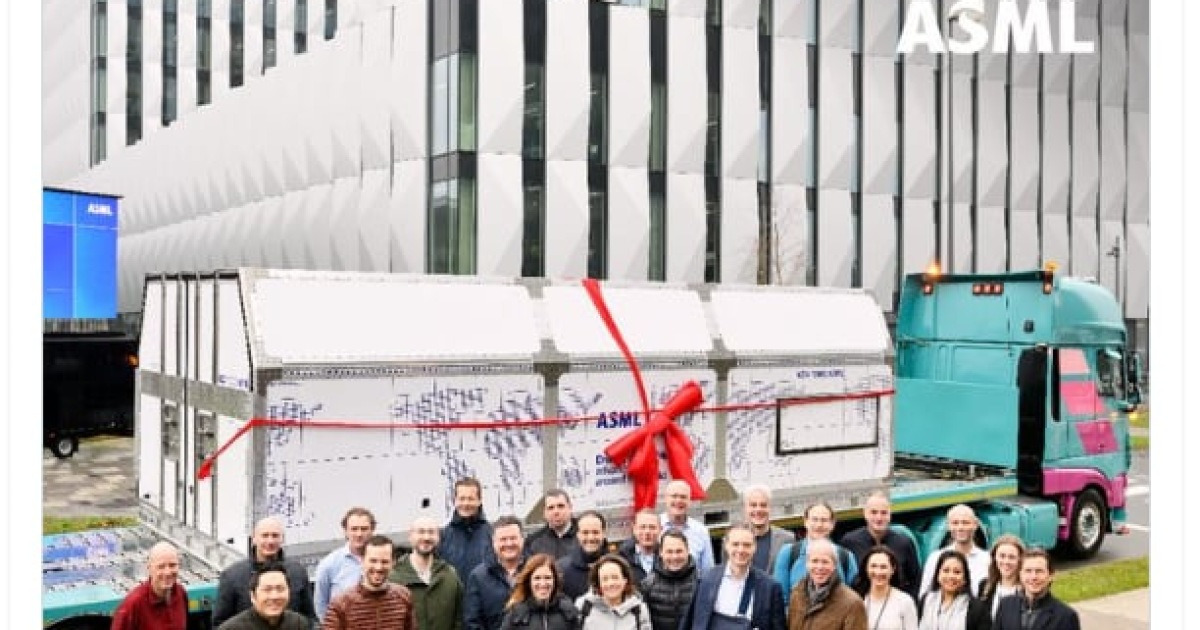 ‘2나노 핵심’ ASML의 첫 ‘하이NA EUV’ 인텔로...삼성은 언제