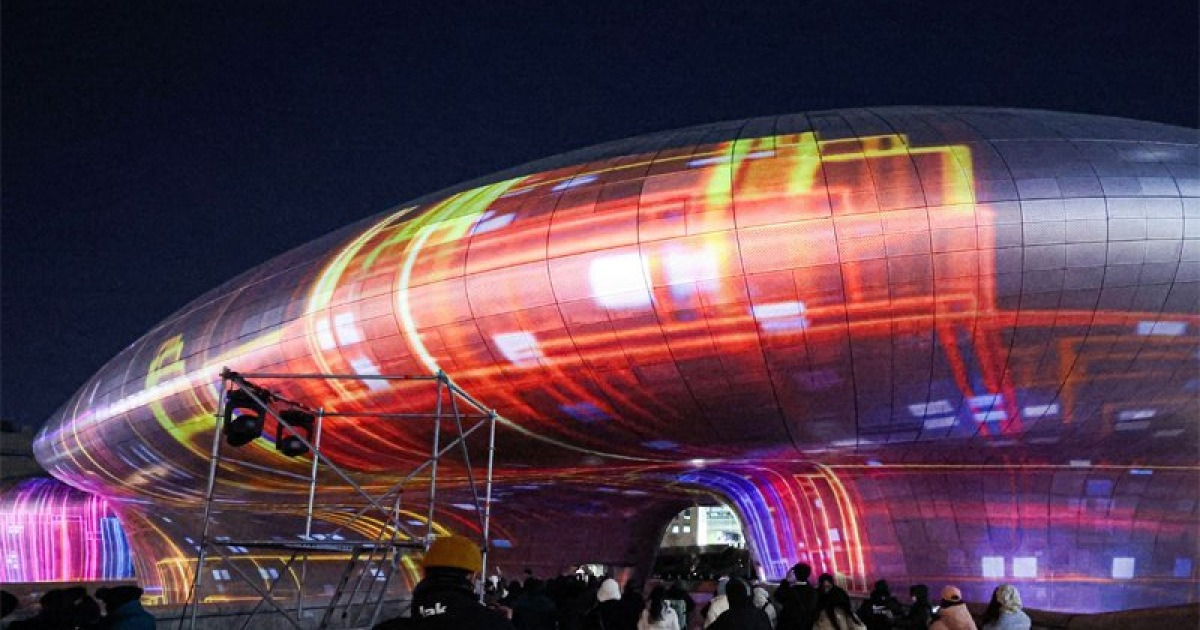 ‘서울라이트 DDP 2023 겨울’ 미디어파사드 쇼