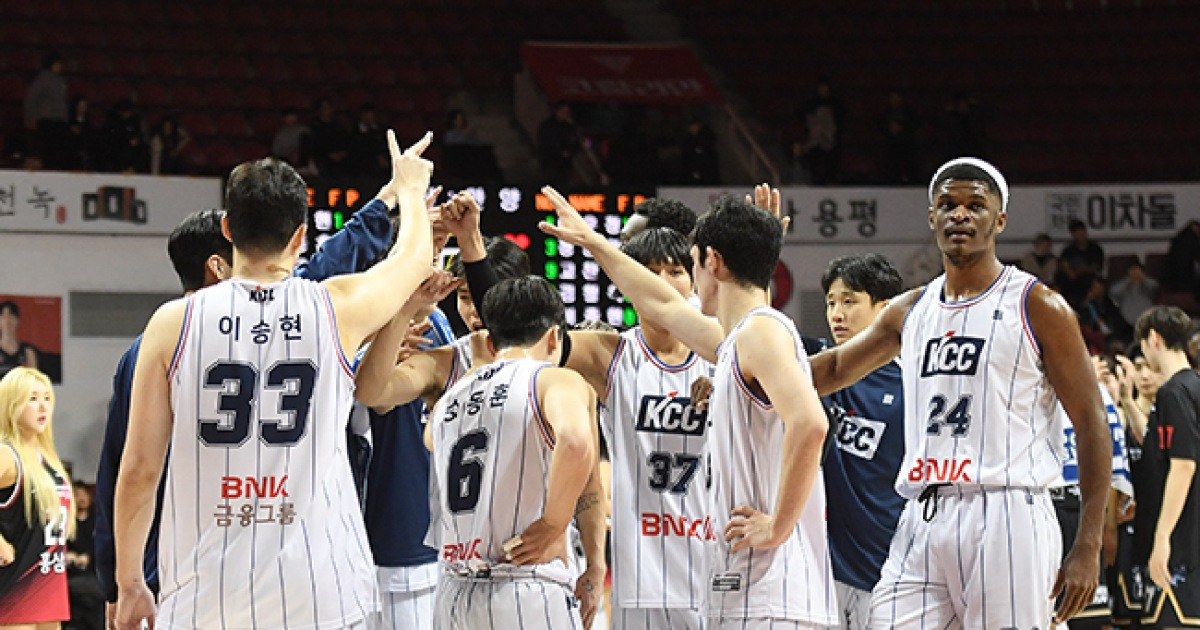 [ST포토] 부산KCC, 5연승 질주
