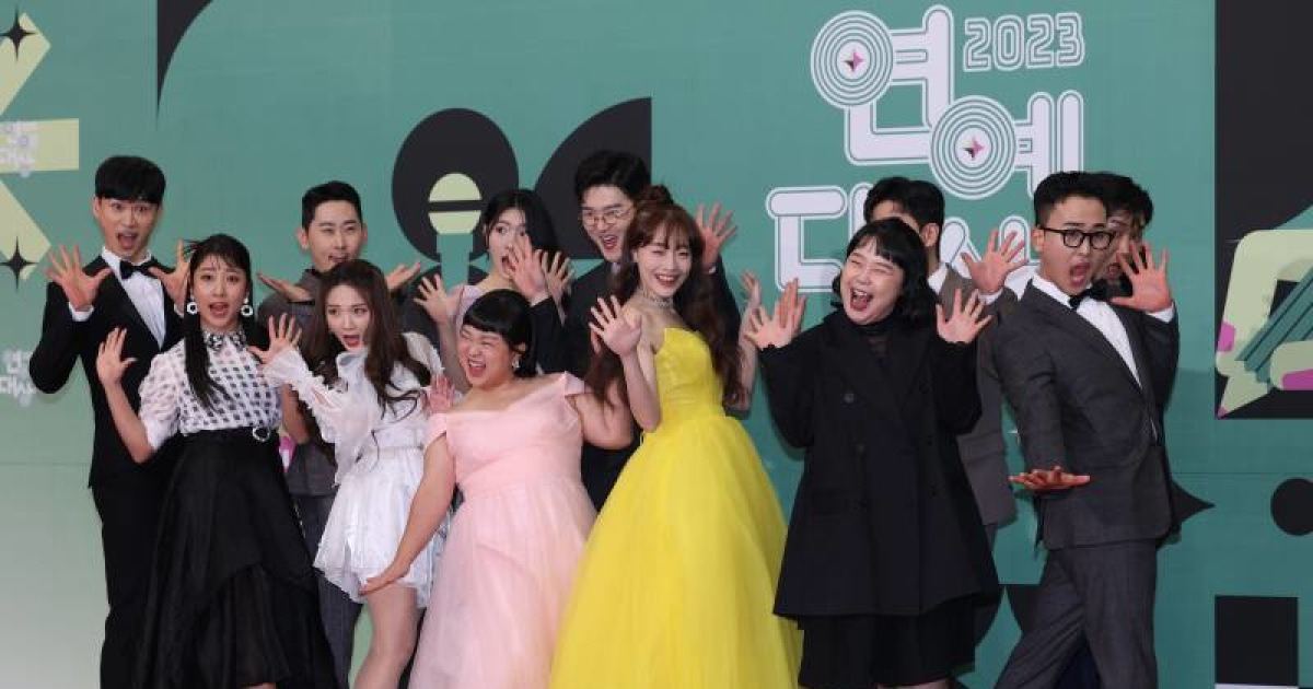 [포토] KBS 33기 공채 개그맨들, 우리가 개그계를 이끈다