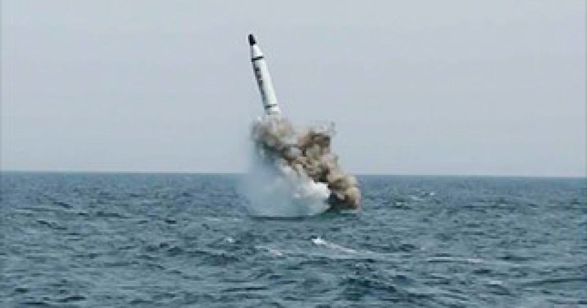 수중서 쏘는 ‘잠수함 발사 미사일’ 뭐길래···韓, 세계 7번째 SLBM 보유국[이현호 기자의 밀리터리!톡]