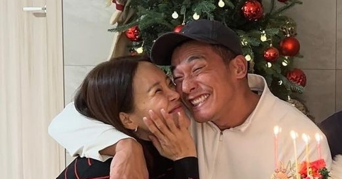 백지영 ♥정석원과 껴안고 뽀뽀 쪽…결혼 10년차 안 믿기는 달달함
