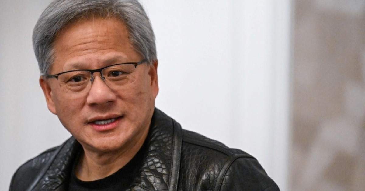 “AI 열풍 선견지명”…‘올 최고 CEO’에 젠슨 황