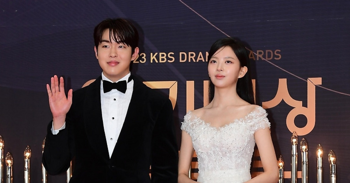 [TEN포토]김도연-김비주 'KBS 연기대상 신인상 후보'